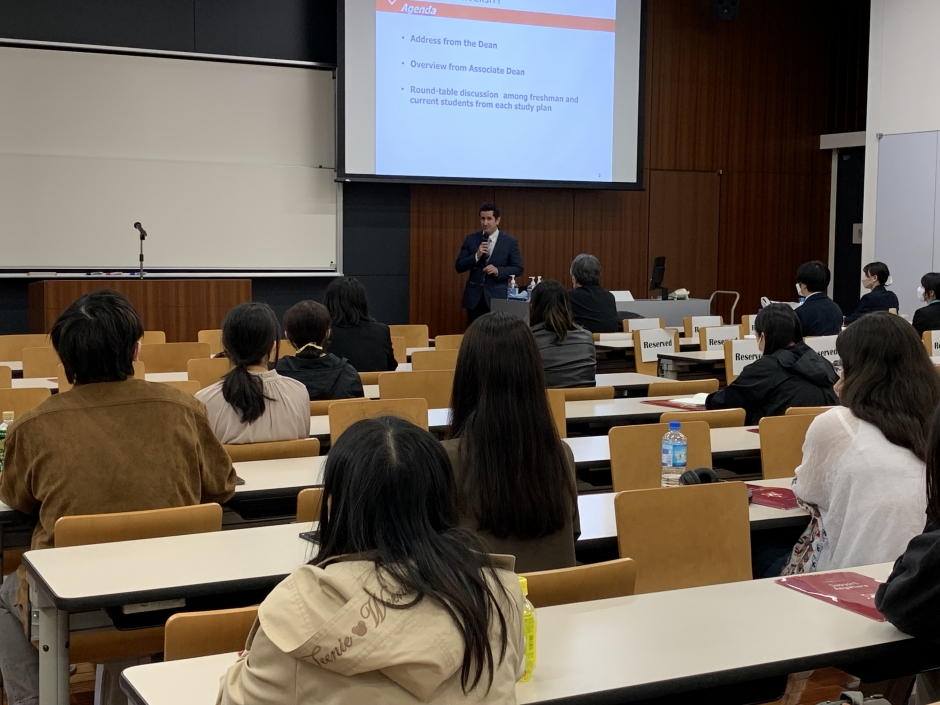 To all new students, Welcome to GSICCS ! – Graduate School of International Culture and ...