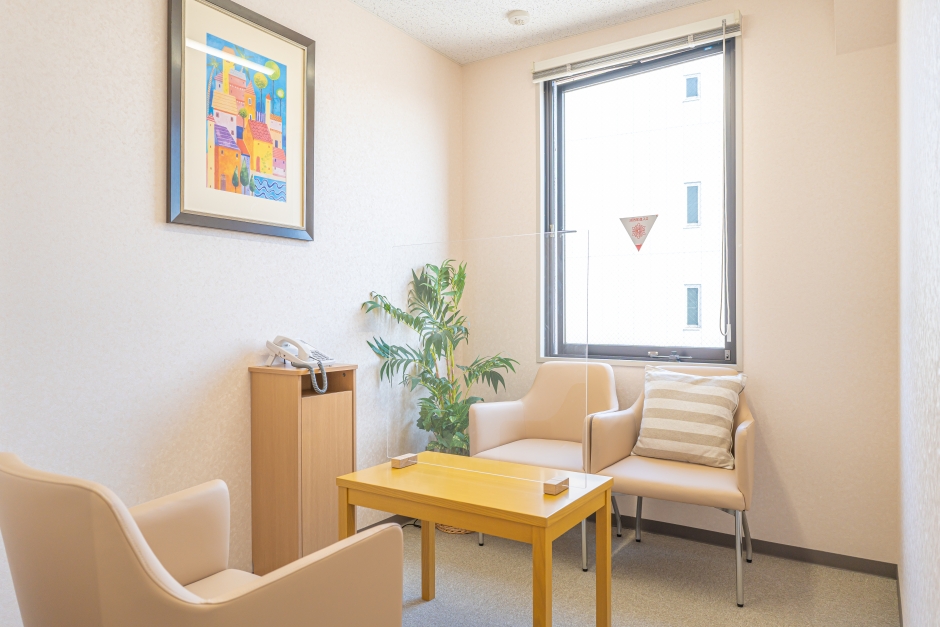 Student Counseling Room – Health Support Center, Waseda University