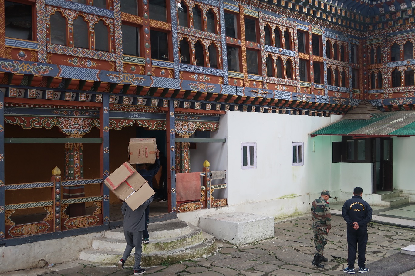 IMTRATのお店をめぐる冒険（前編）～平山雄大のブータンつれづれ51～ – 早稲田大学 平山郁夫記念ボランティアセンター（WAVOC）